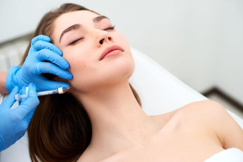 4 Ways To Reduce Wrinkles And Look Younger Vaunte